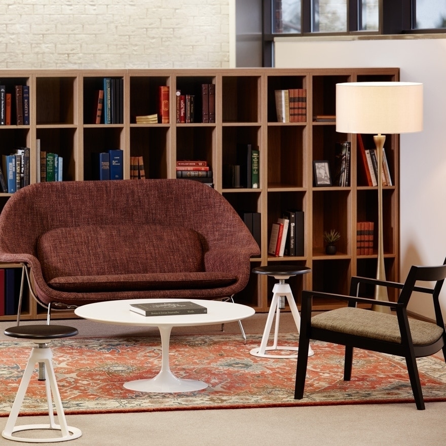 Knoll International Saarinen Womb Sofa online bestellen design bestseller