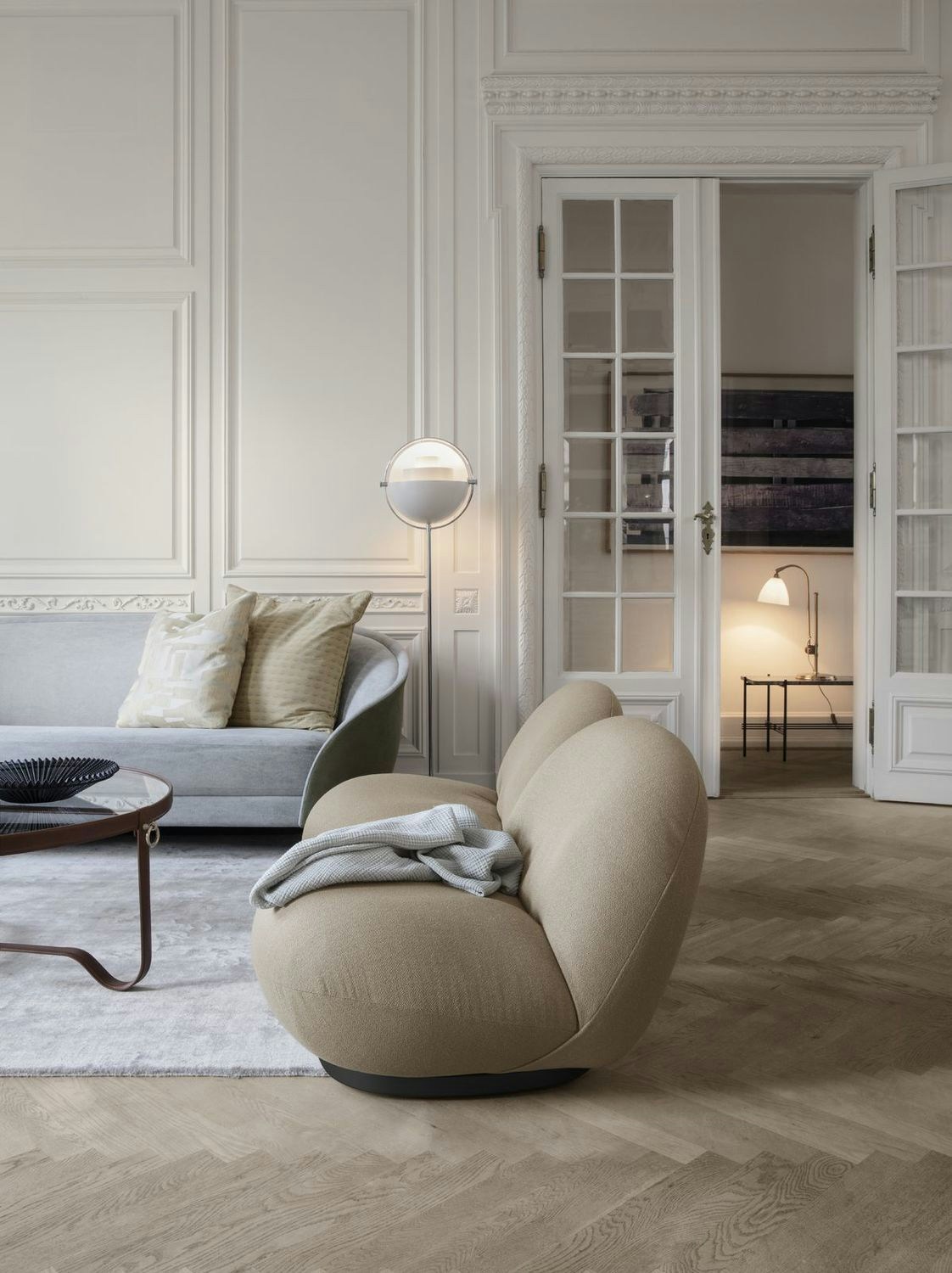 Gubi Pacha Lounge Chair ohne DrehfuB online bestellen design bestseller