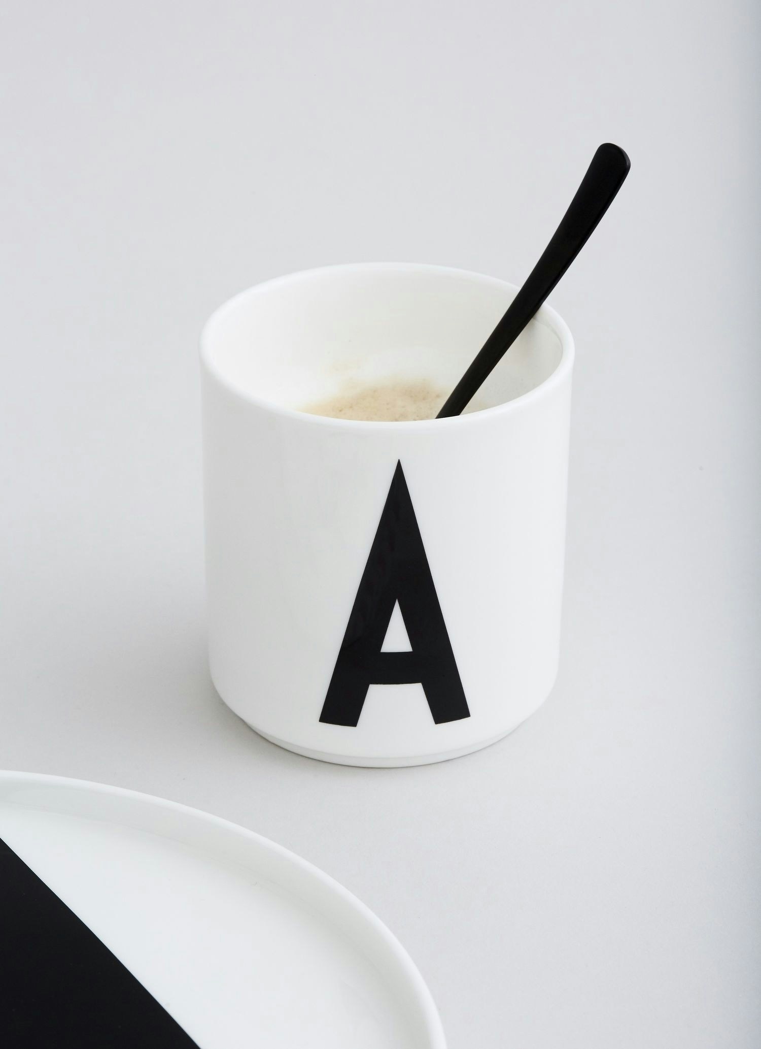 DESIGN LETTERS Tasse en porcelaine Personal Shop I design-bestseller.fr