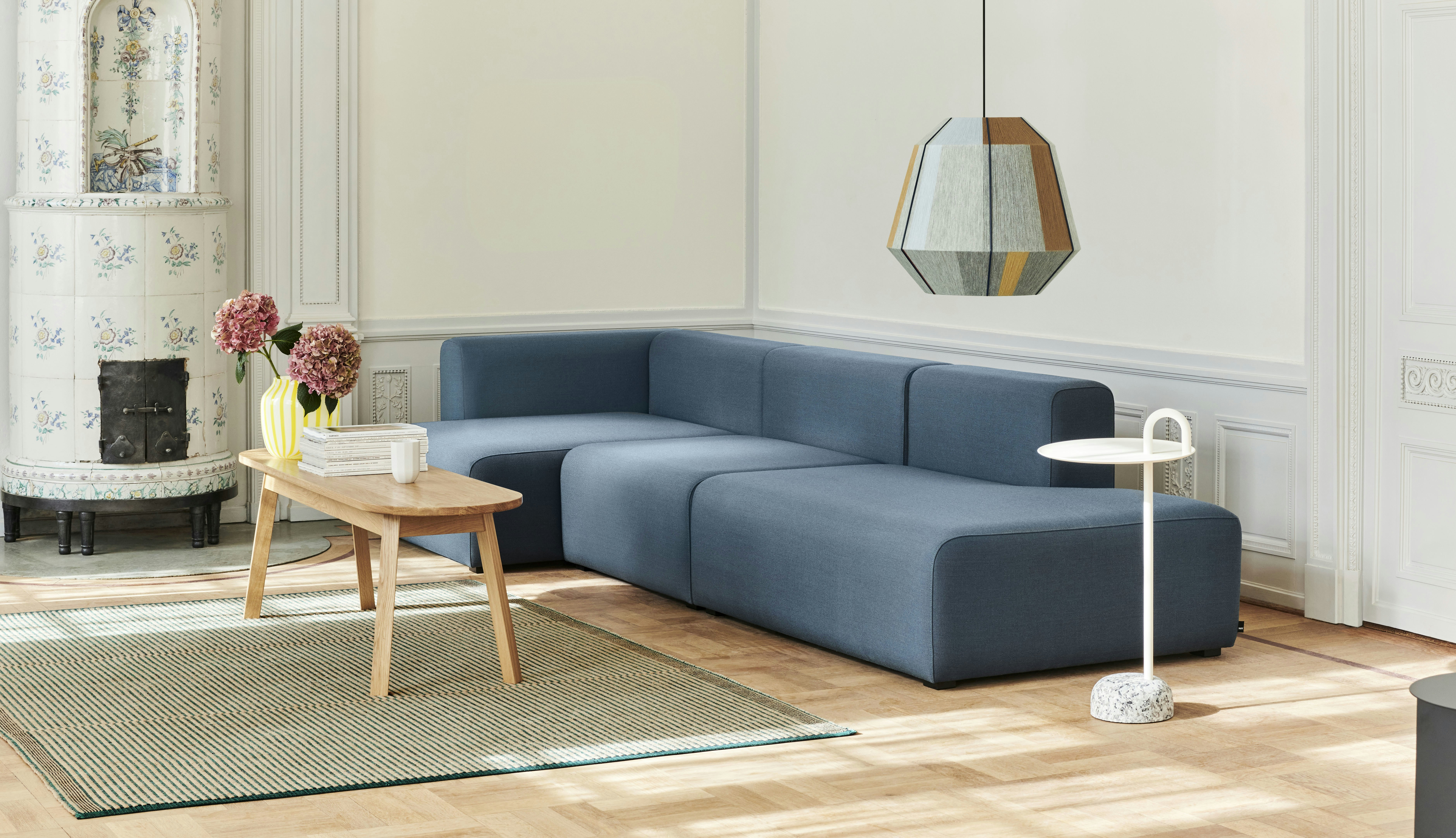 Triangle leg bench store