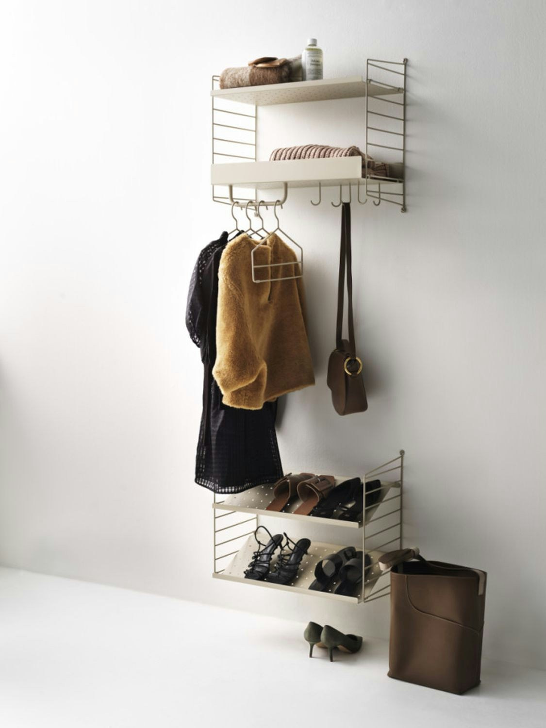 String Furniture Flur Garderobe hängend Bundle D Shop I design ...